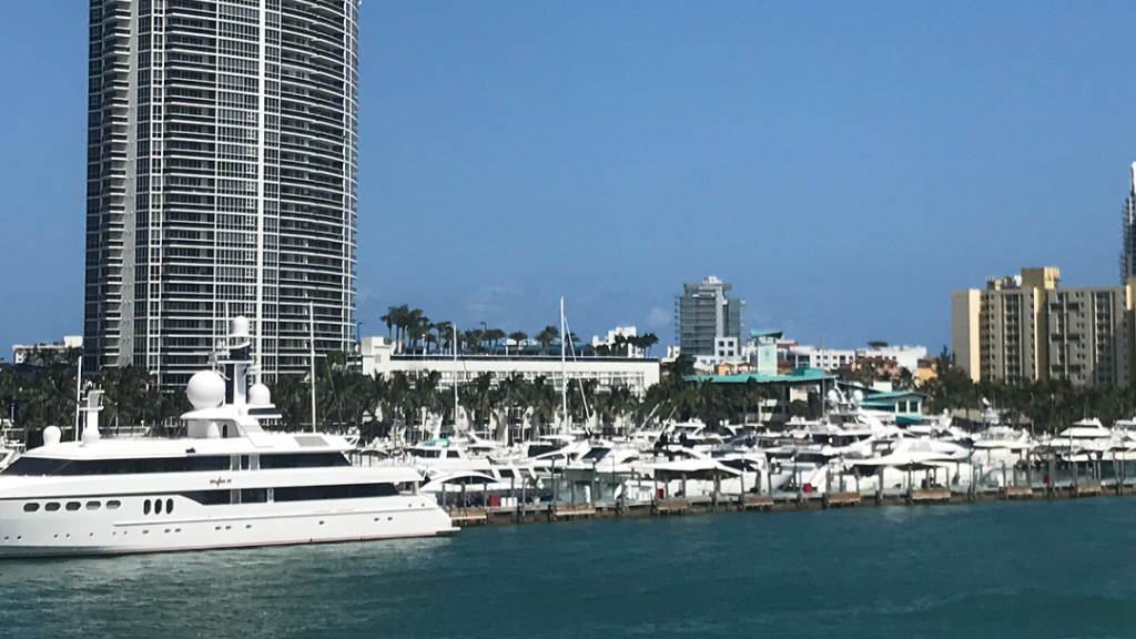 Looking for direct flights to Miami? - Directflights.com