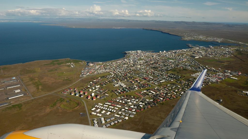 Find direct flights to Iceland and Reykjavík - Directflights.com